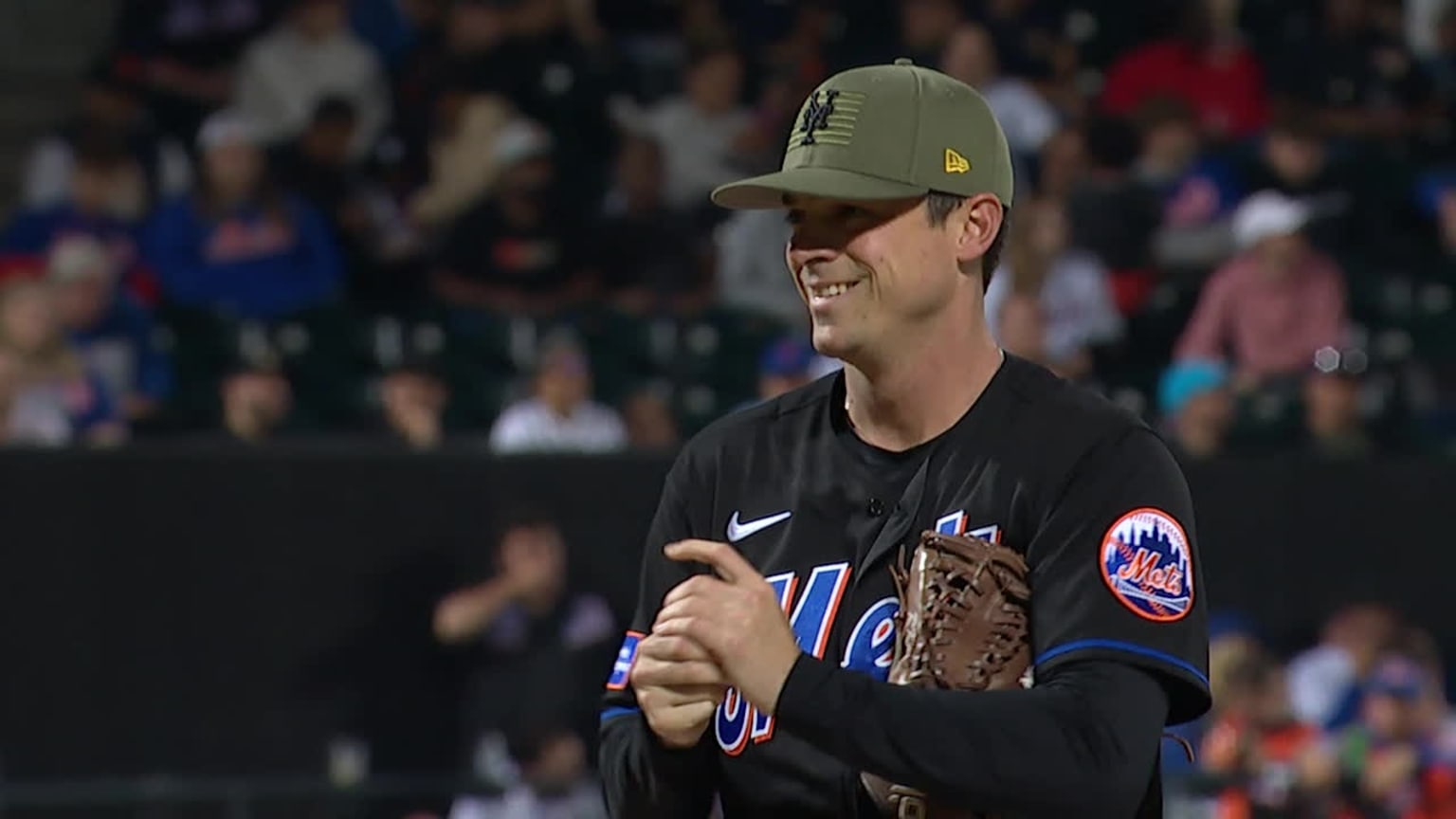 Brooks Raley saca un bonito out en primera | 21/05/2023 | Los Mets de ...