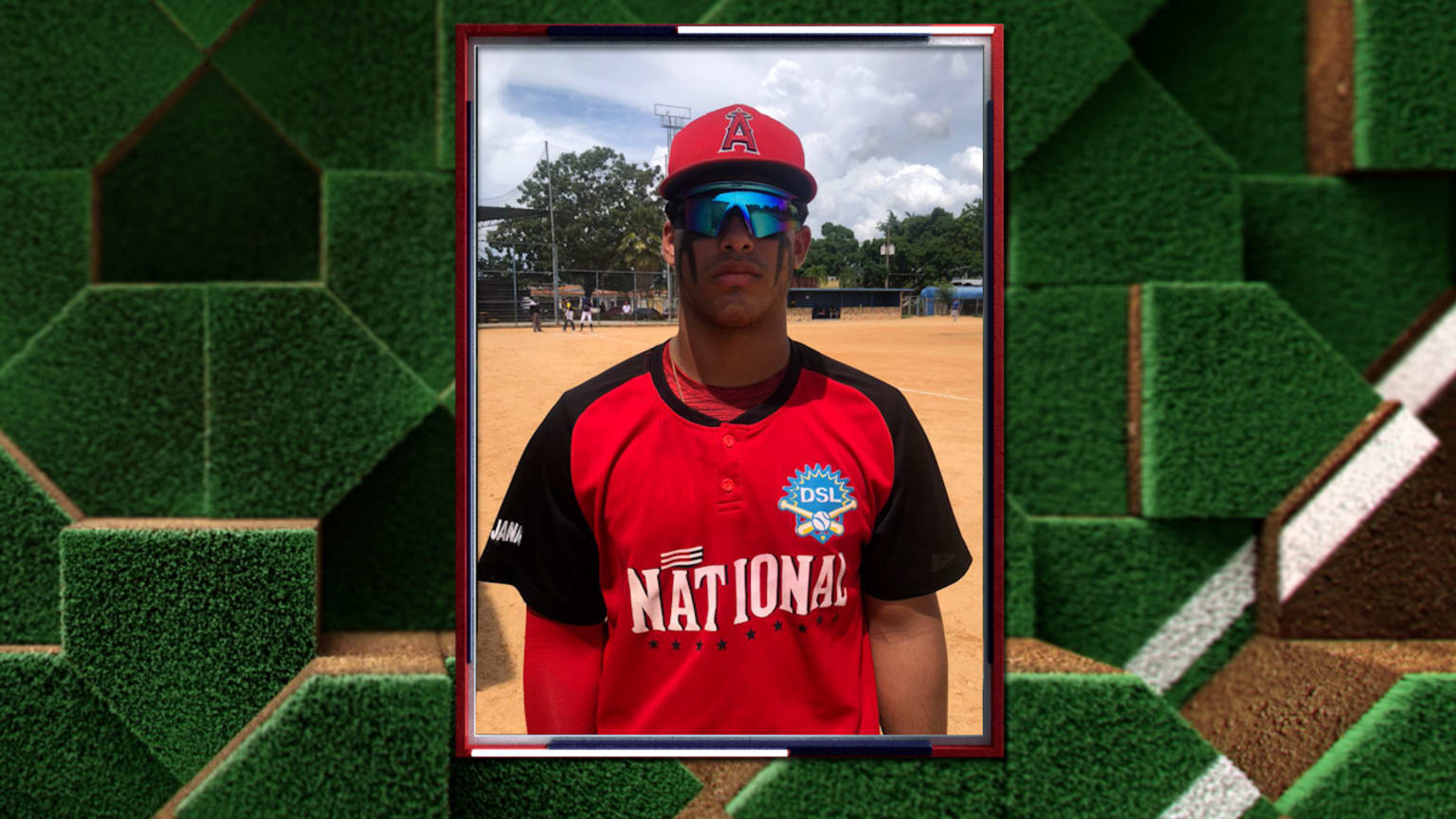 Top Int'l Prospect: Gabriel Davalillo, C | 09/20/2024 | MLB.com