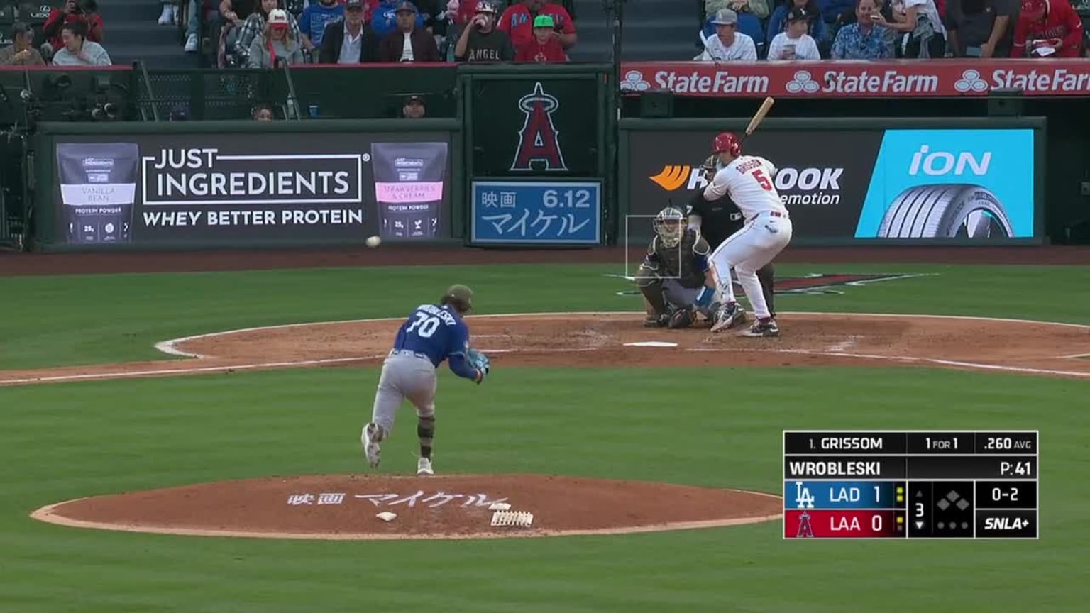 Justin Wrobleski makes an athletic catch | 05/16/2026 | Los Angeles Dodgers