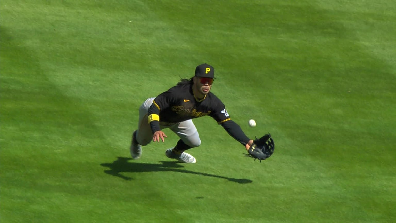 Connor Joe's diving catch is confirmed after review | 04/02/2023 ...