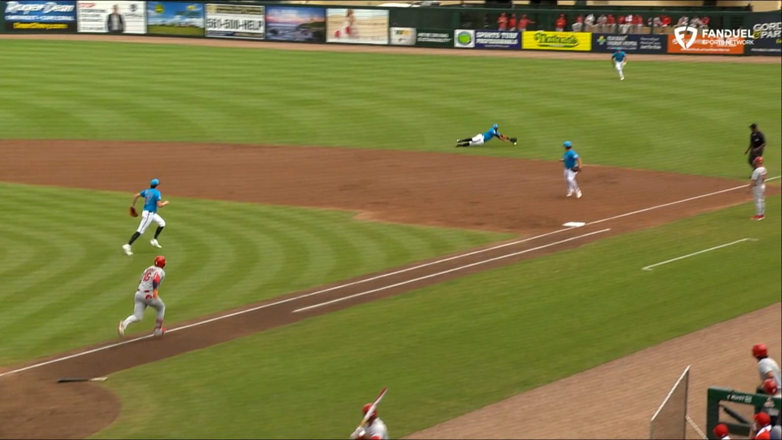Otto Lopez's diving stop | 03/16/2025 | Miami Marlins