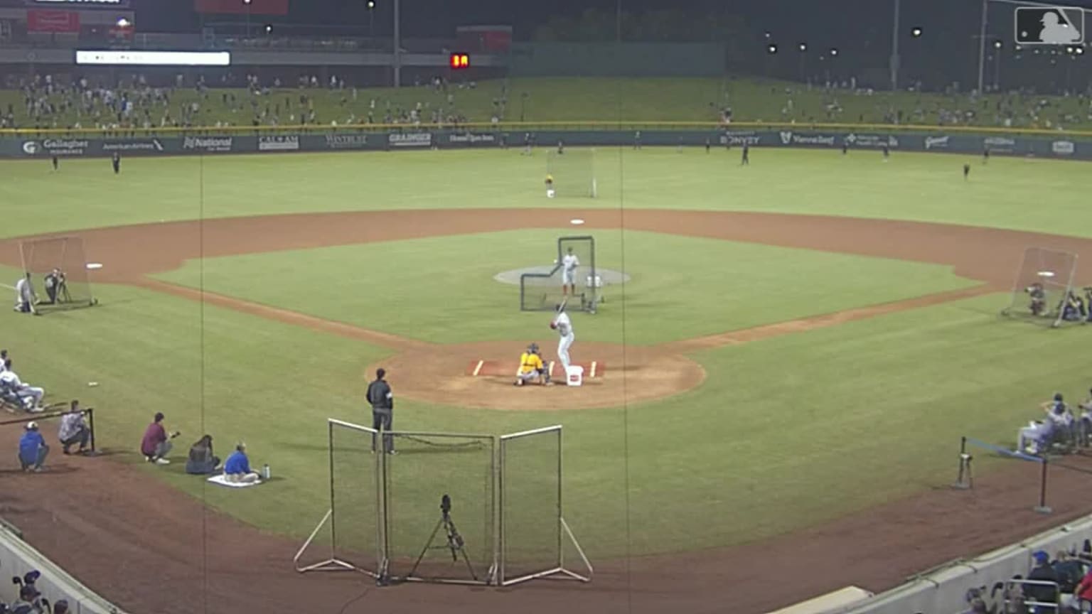 Rincones Jr. hits a 462-foot homer in Round 1 | 11/05/2023 ...