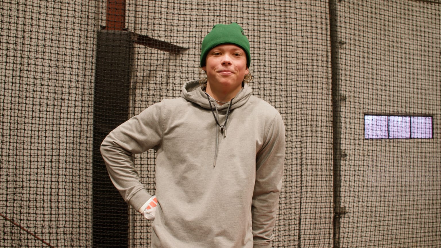 Jackson Holliday shows his batting cage routine | 01/27/2024 | MLB.com