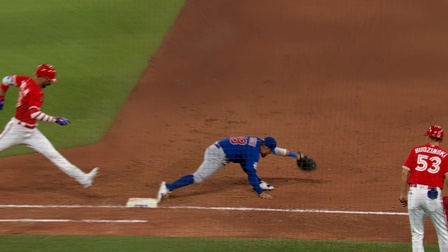 Higgins keeps foot on bag at first, call confirmed | 08/29/2022 ...