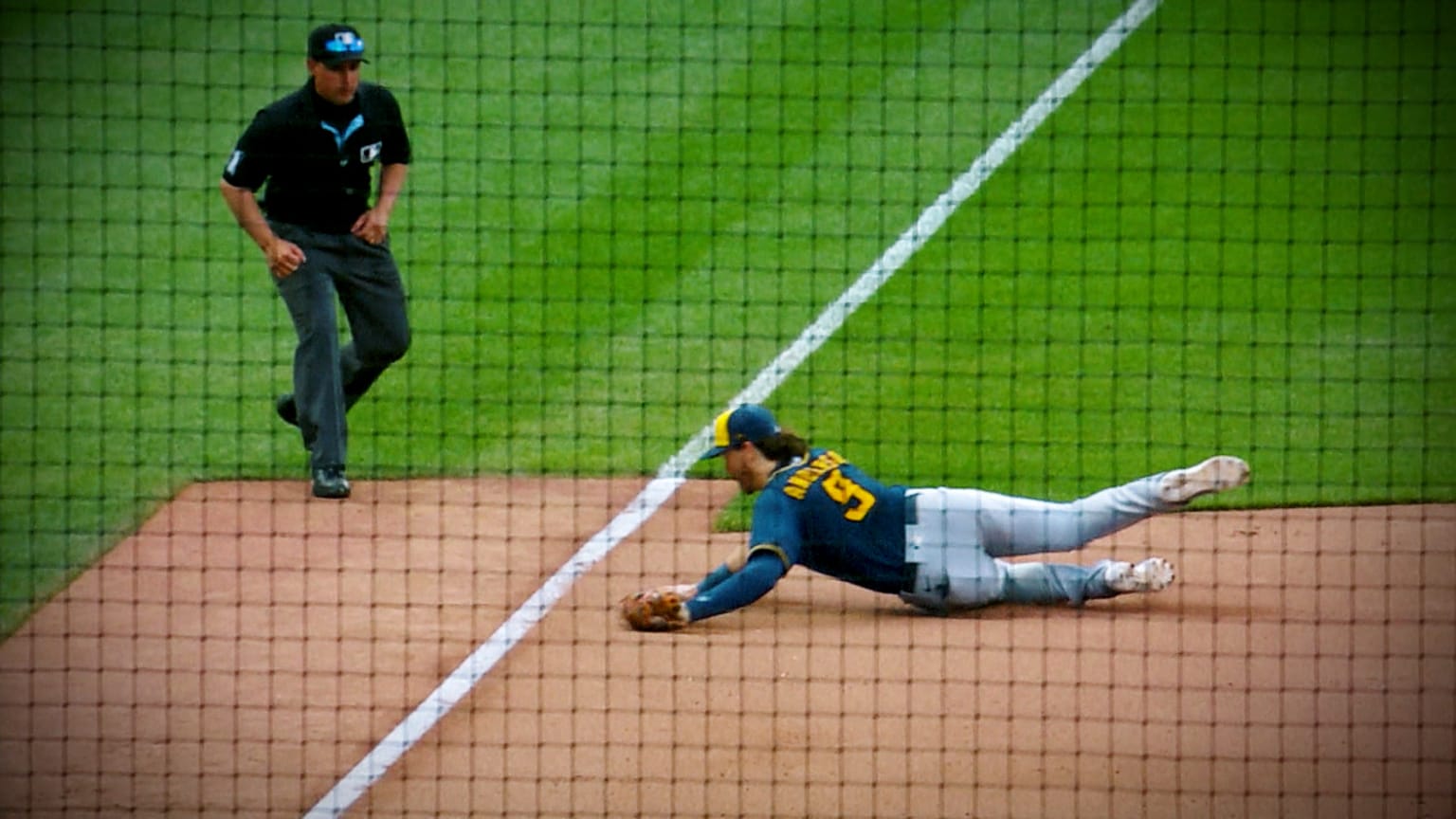 Daily Dash: Anderson nabs McCutchen, Kepler slides | 07/02/2023 | MLB.com