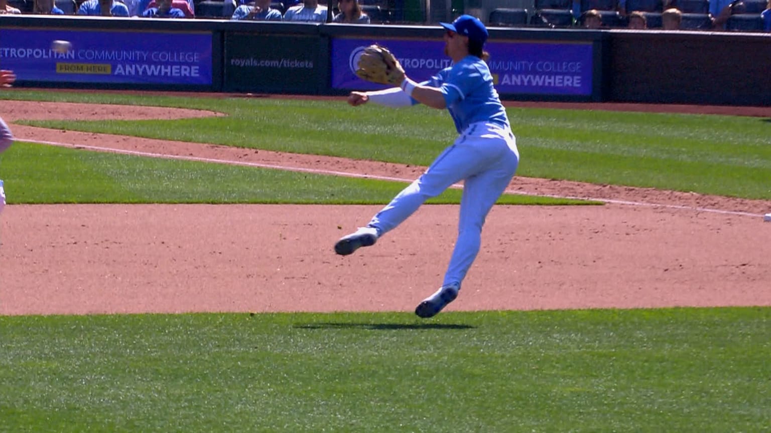 Bobby Witt Jr.'s nice backhanded play at short | 04/02/2023 | Kansas ...