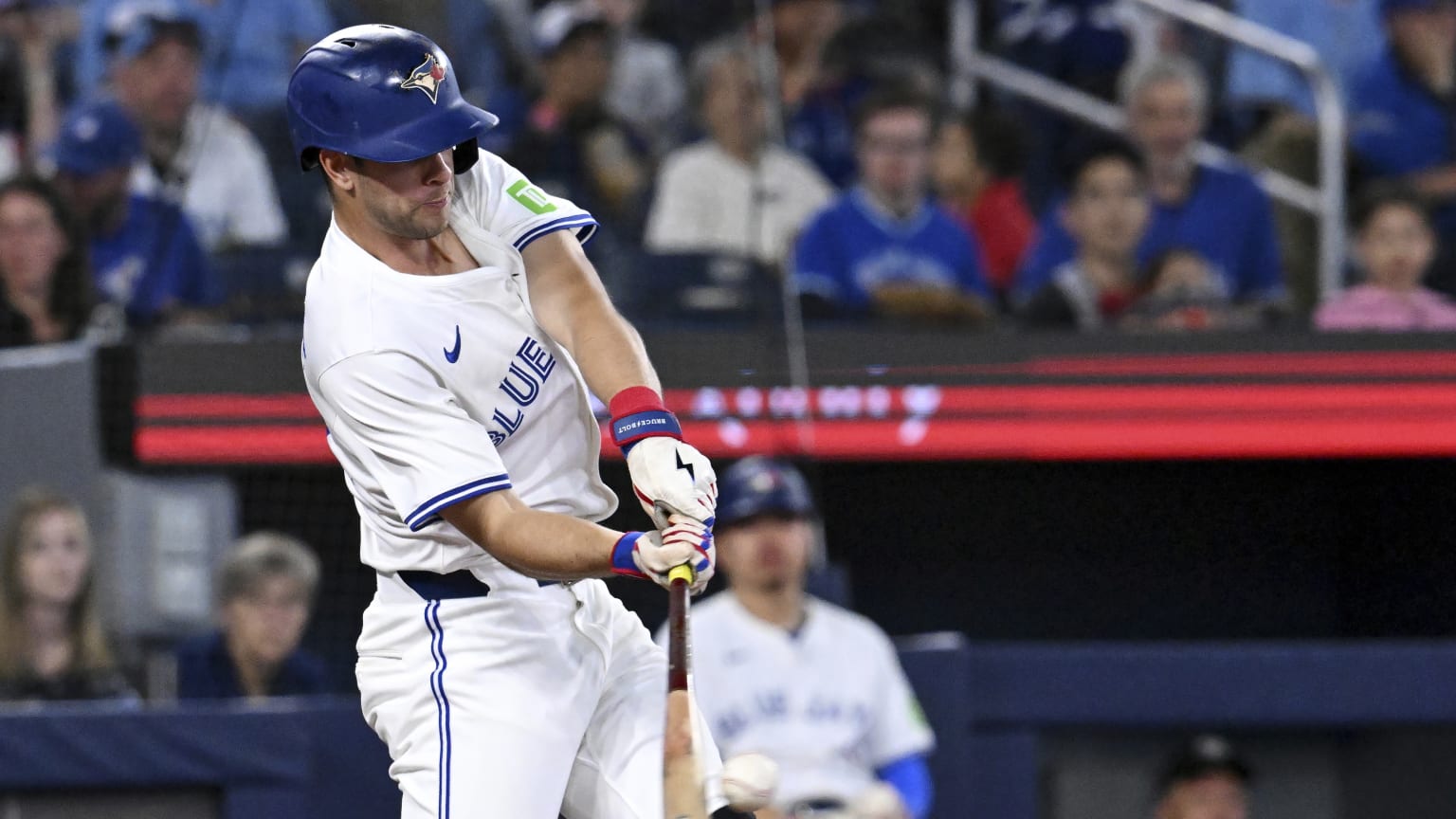 Ernie Clement's RBI single | 05/18/2025 | Toronto Blue Jays