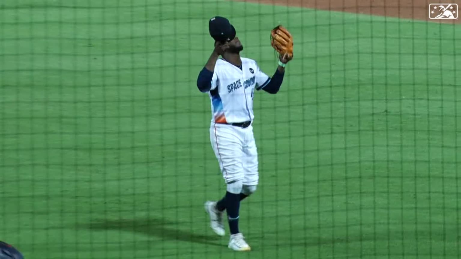 Enoli Paredes strikes out the side in order | 08/17/2023 | Milwaukee ...