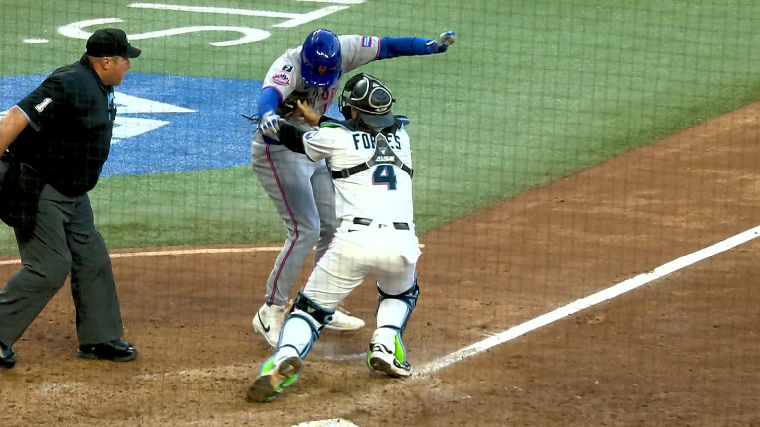 Jonah Bride nabs Luis Torrens at home | 04/02/2025 | Miami Marlins