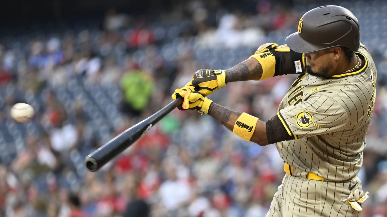 Luis Arraez's two-run single | 07/24/2024 | San Diego Padres