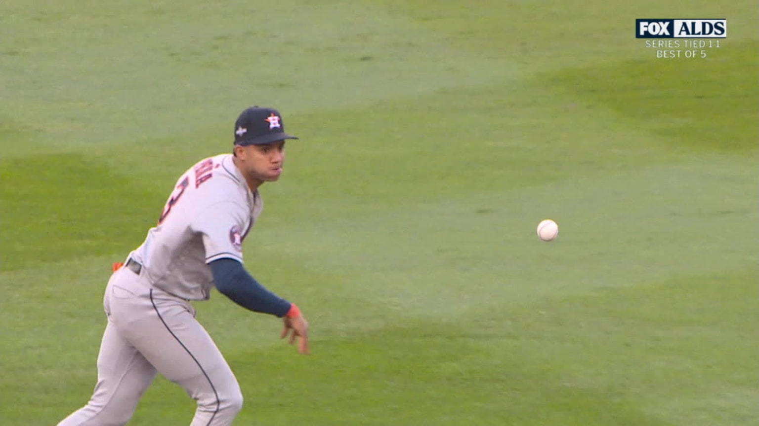 Peña makes a diving stop and starts a double play | 10/10/2023 | MLB.com