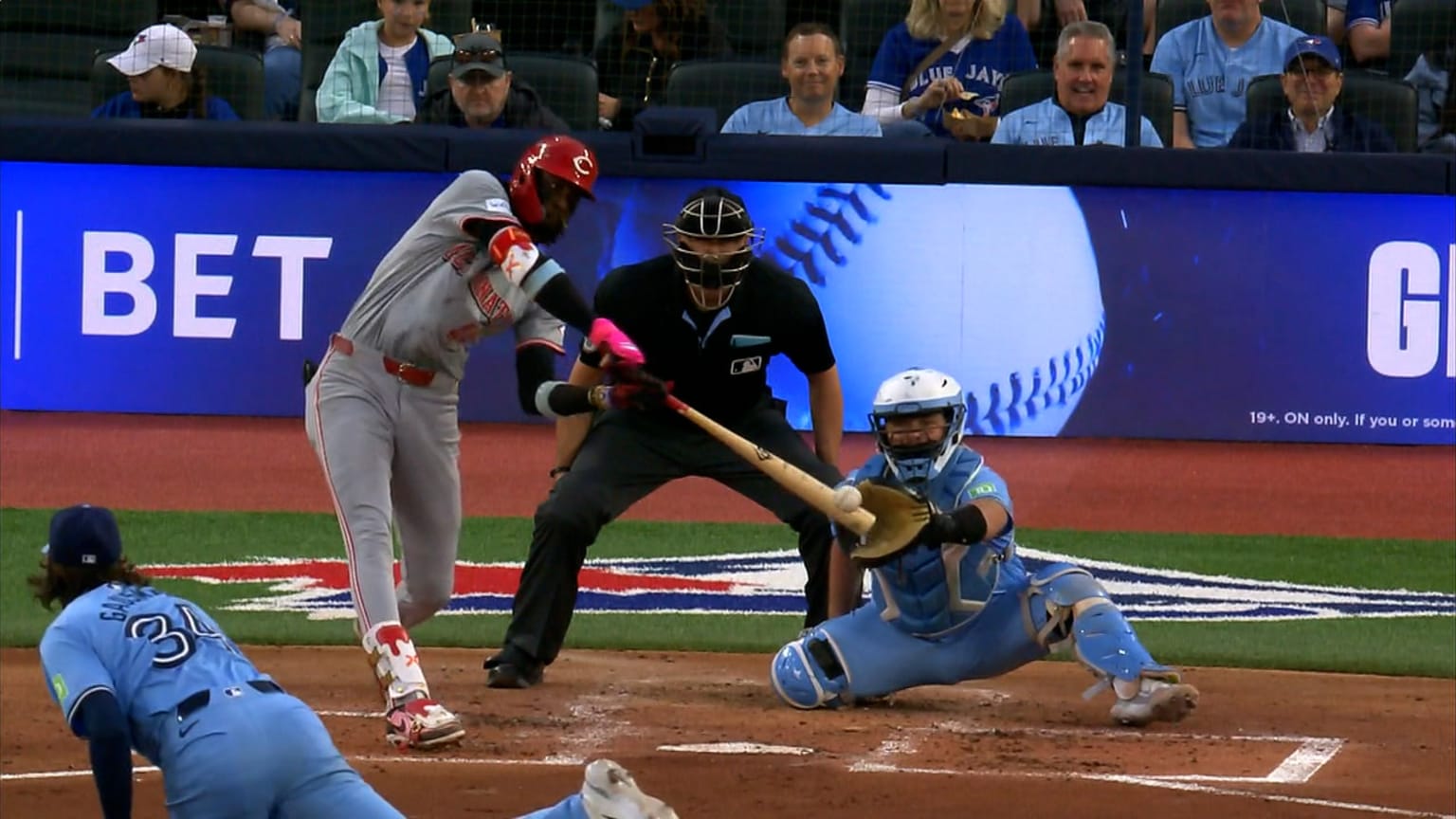 Elly De La Cruz's sacrifice fly | 08/19/2024 | Cincinnati Reds
