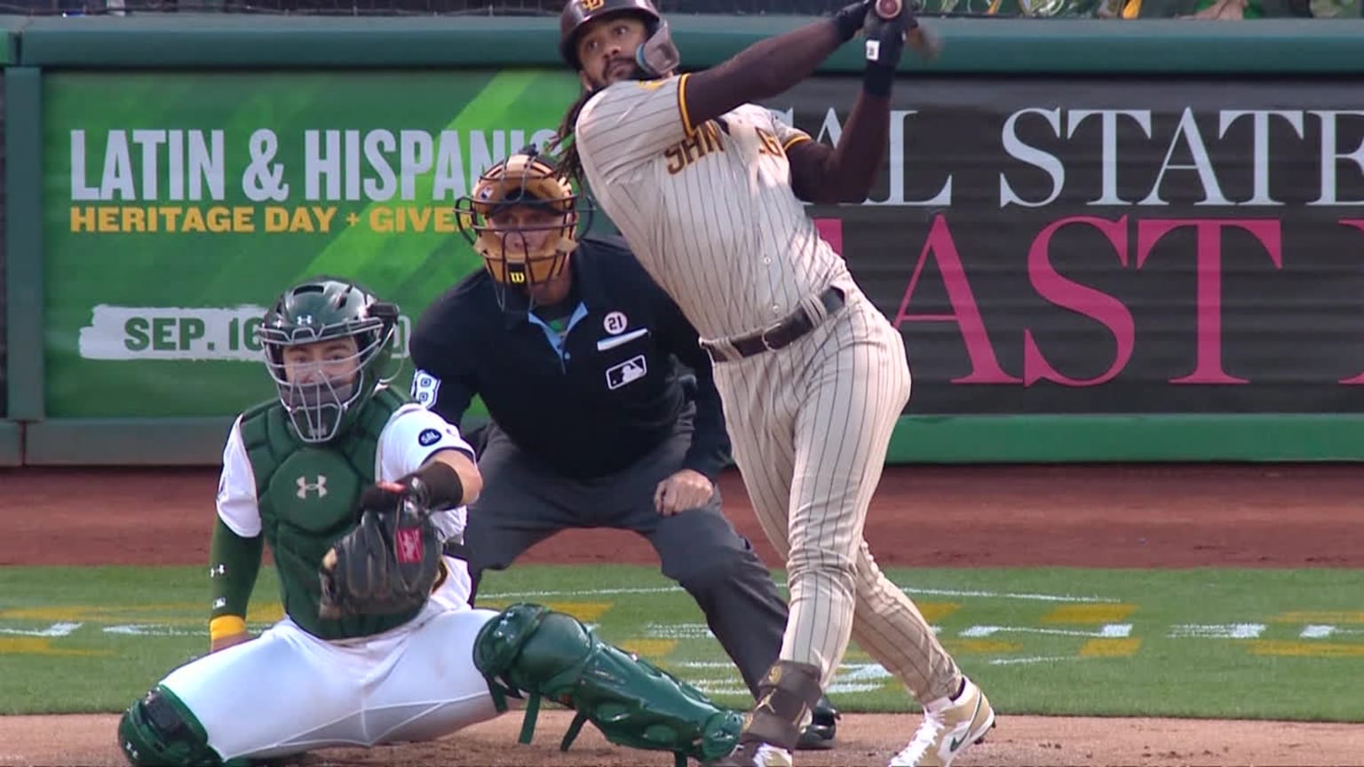 Fernando Tatis Jr. drills solo homer to right-center | 09/15/2023 | San ...