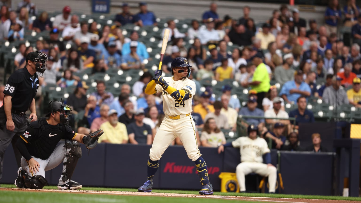 William Contreras hits an RBI double to right-center | 07/09/2024 | MLB.com