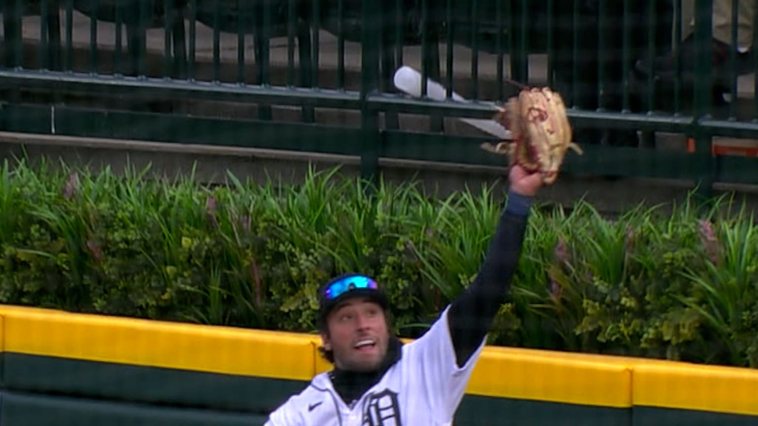 Vierling's home run robbery named Play of the Week | 04/24/2023 ...