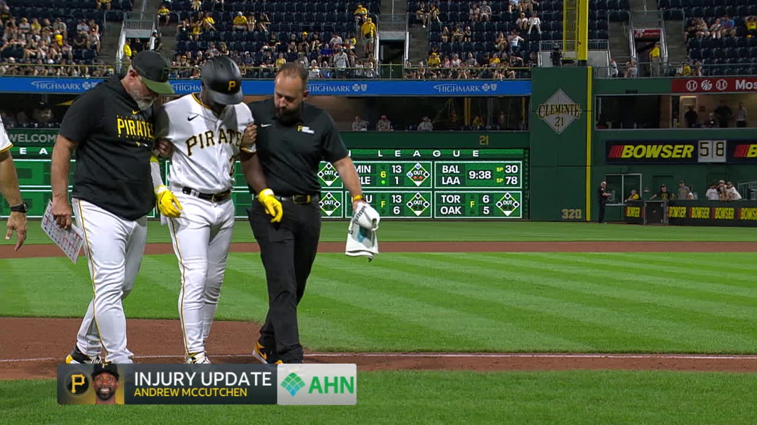 The Pirates broadcast crew discuss McCutchen's injury | 09/06/2023 ...