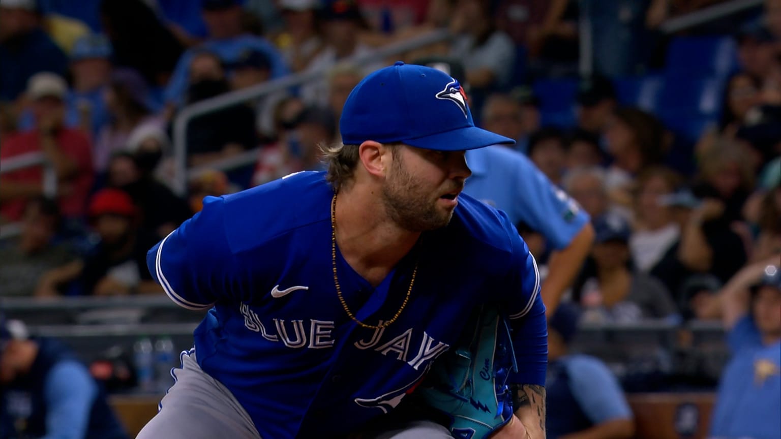 Adam Cimber throws out two Rays in the 6th | 09/23/2022 | Toronto Blue Jays