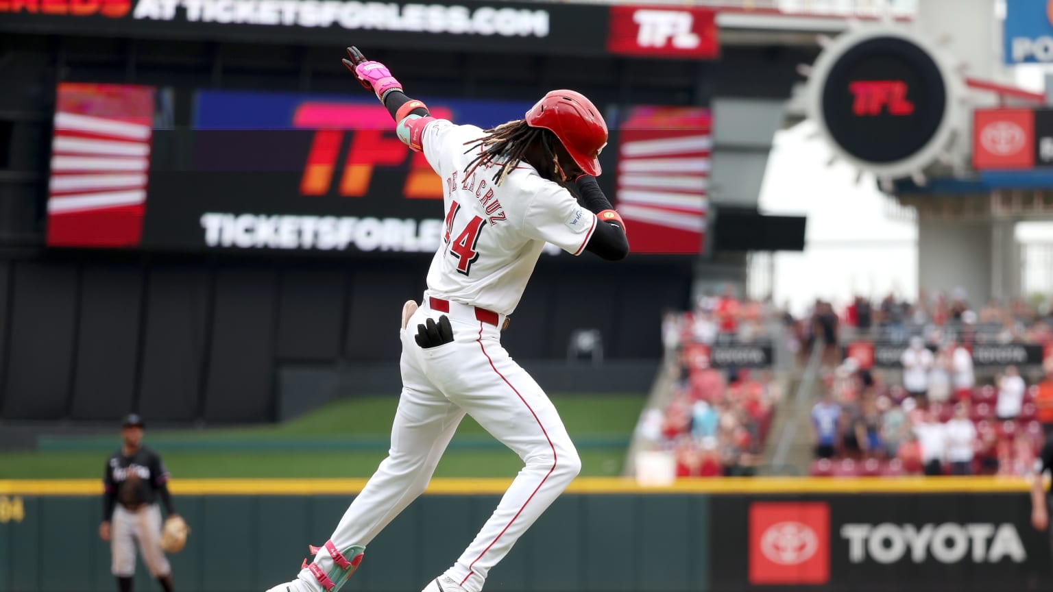 Elly De La Cruz's two-run homer (17) | 07/14/2024 | MLB.com