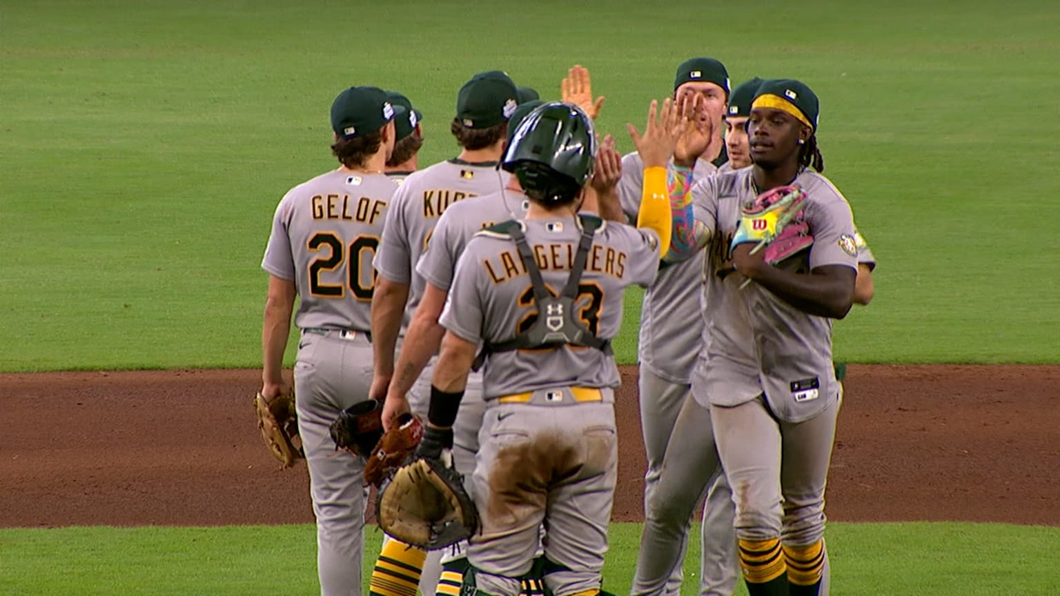 Hogan Harris secures win with fly-out | 06/07/2026 | MLB.com