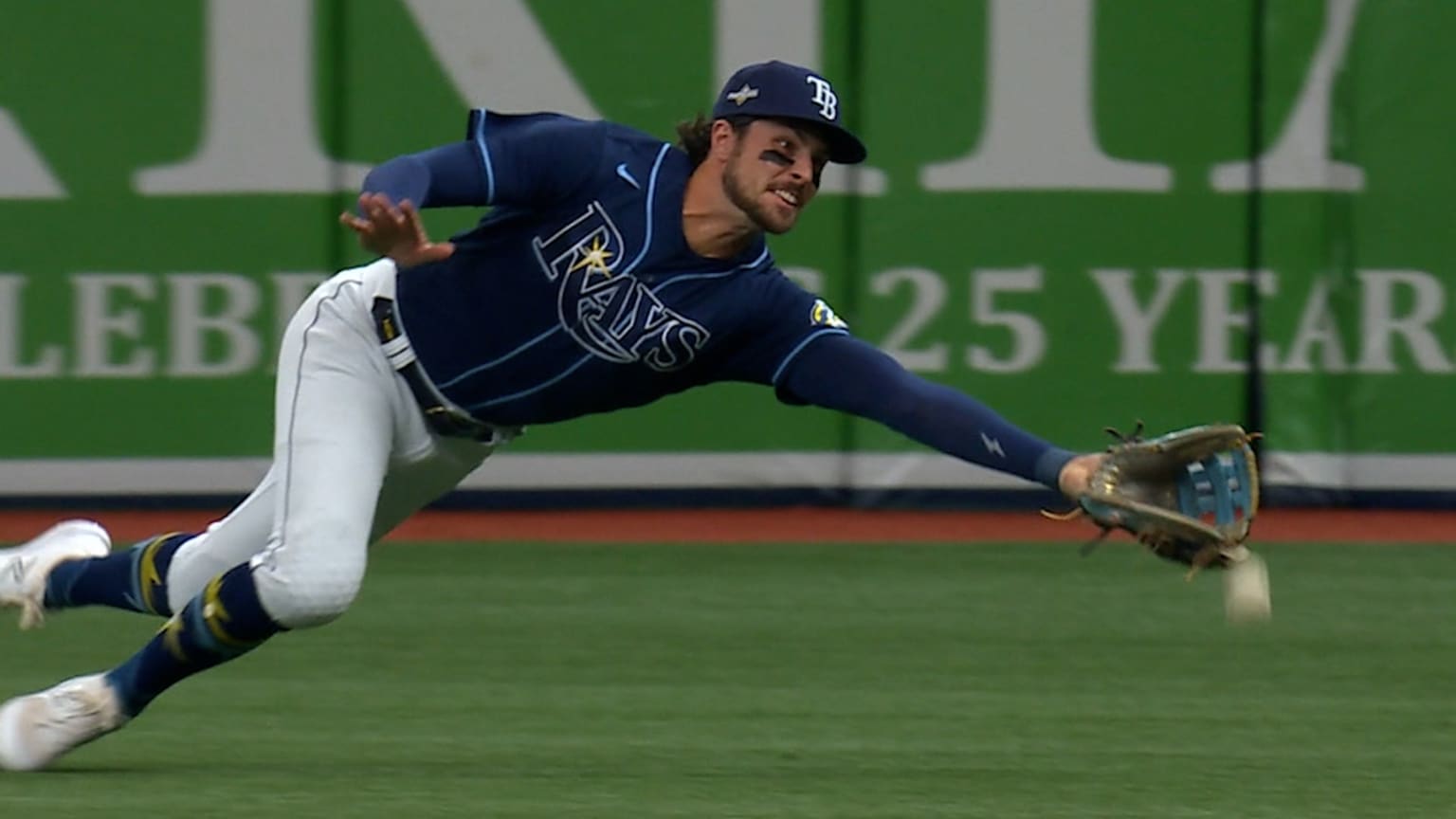 Josh Jung produce con un triple al jardín derecho | 04/10/2023 | Los Rangers de Texas