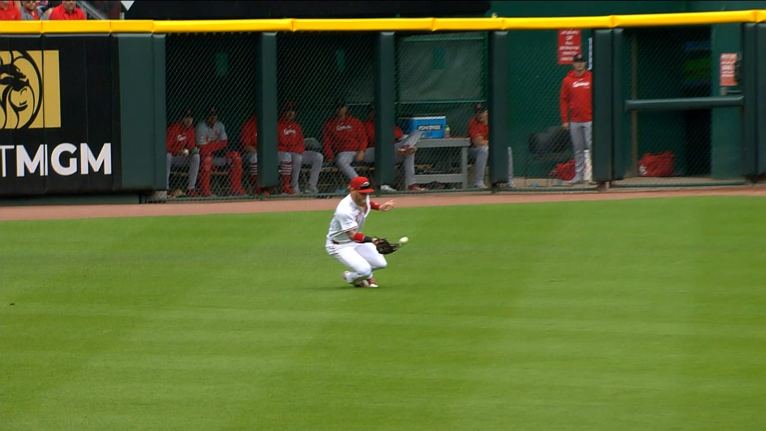 Jake Fraley's sliding catch | 05/29/2024 | Cincinnati Reds