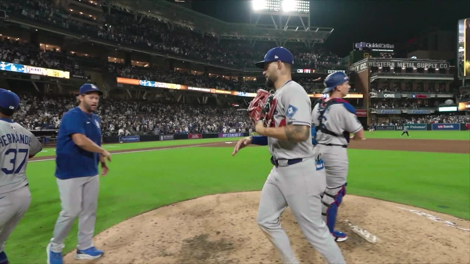 Tanner Scott secures the Dodgers' 8-7 win | 06/09/2025 | Los Angeles ...