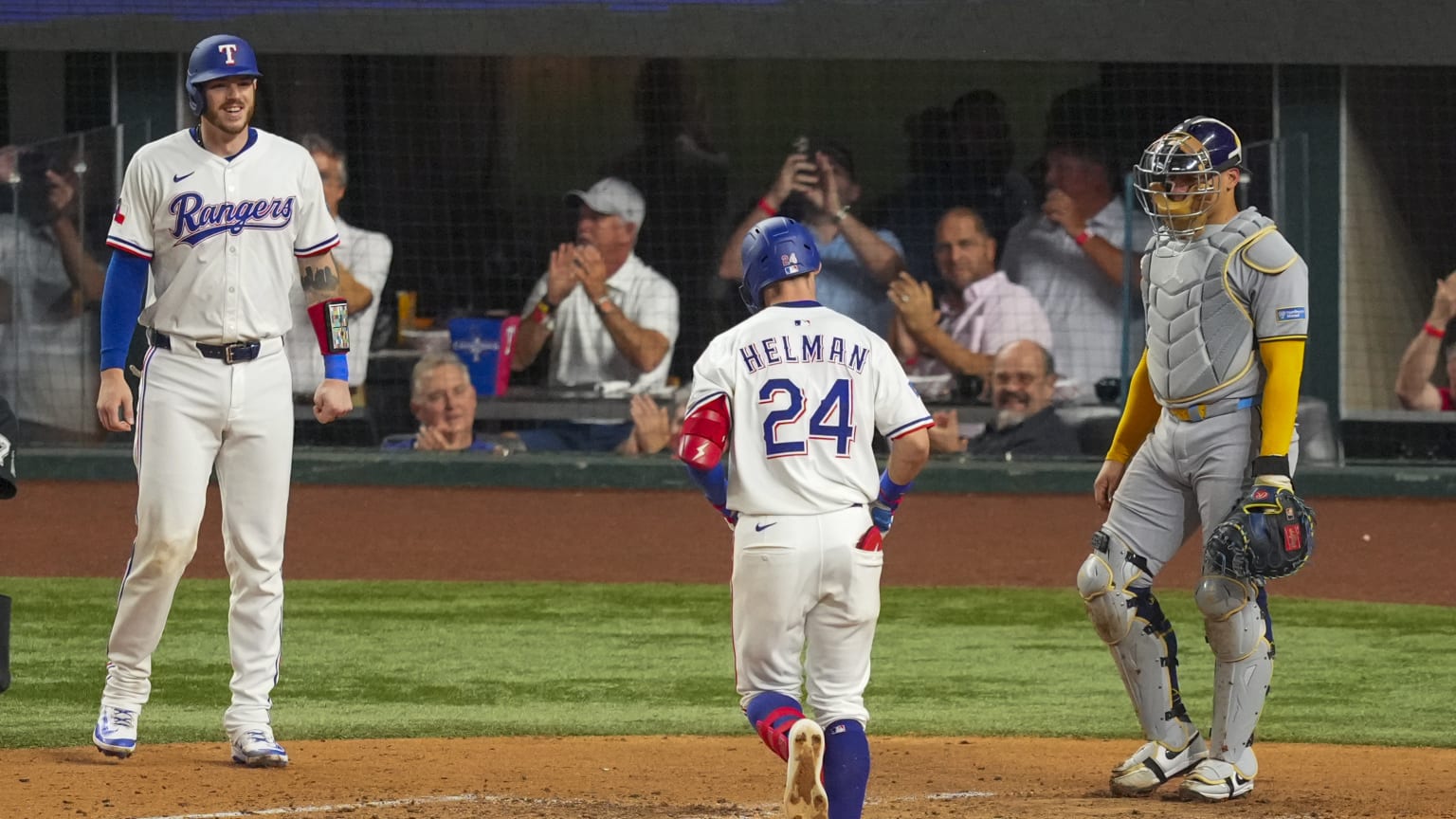 Rangers score four runs in the 5th inning | 09/09/2025 | Texas Rangers