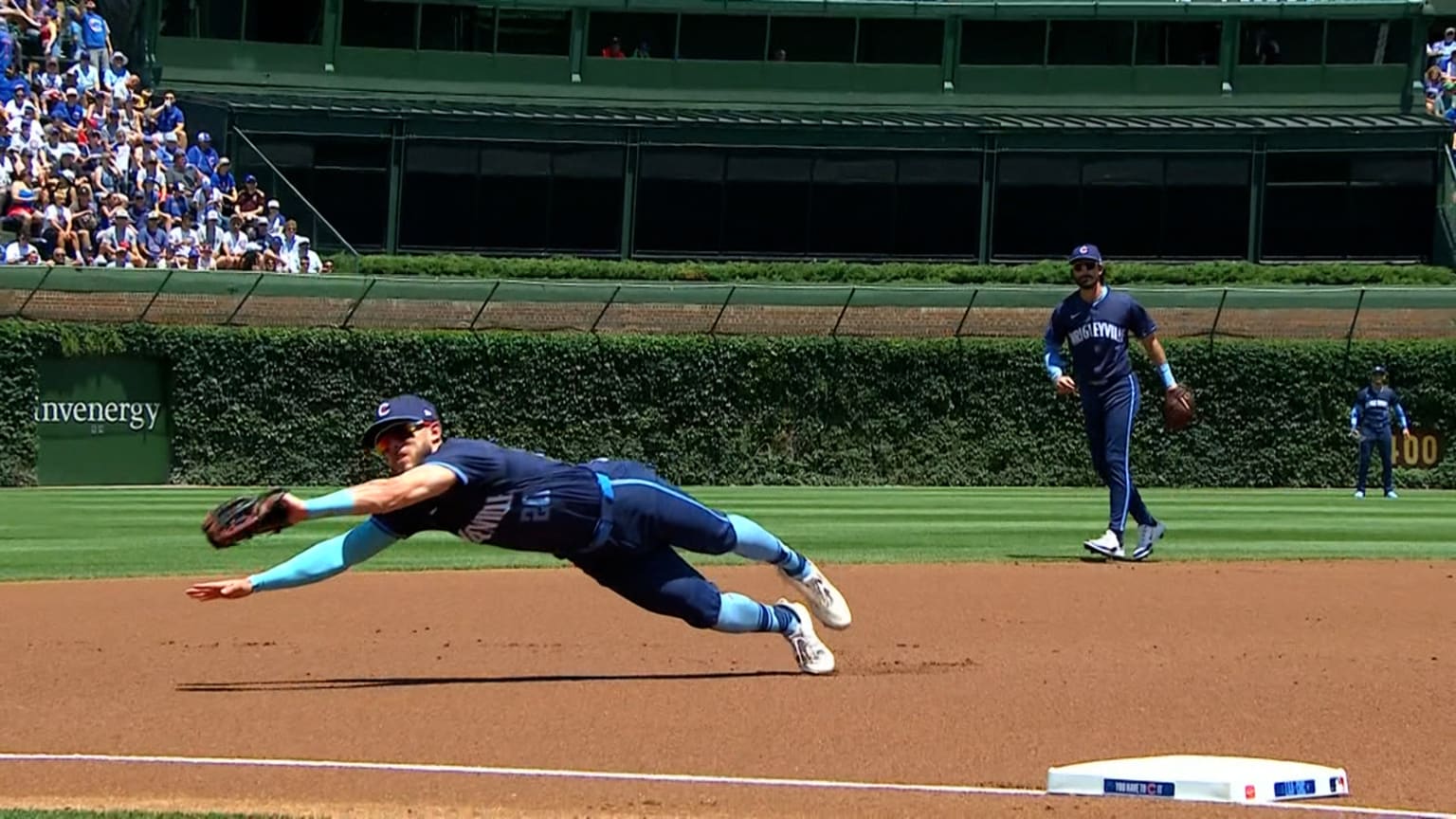 Miles Mastrobuoni's diving catch | 07/05/2024 | Chicago Cubs