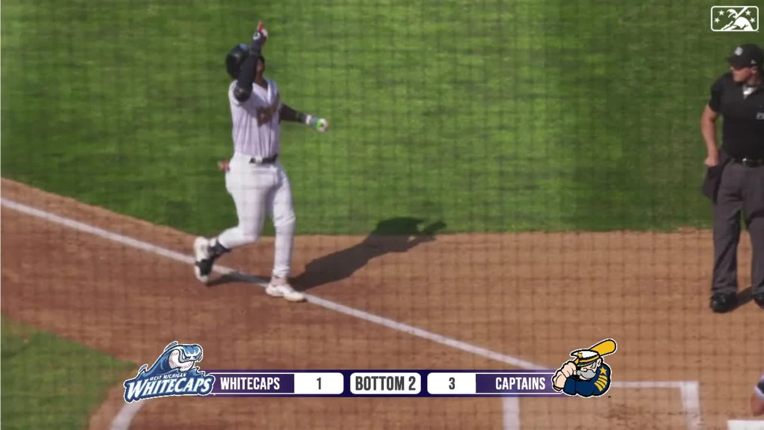 Dayan Frias swats a solo homer to right-center | 06/18/2023 | MLB.com