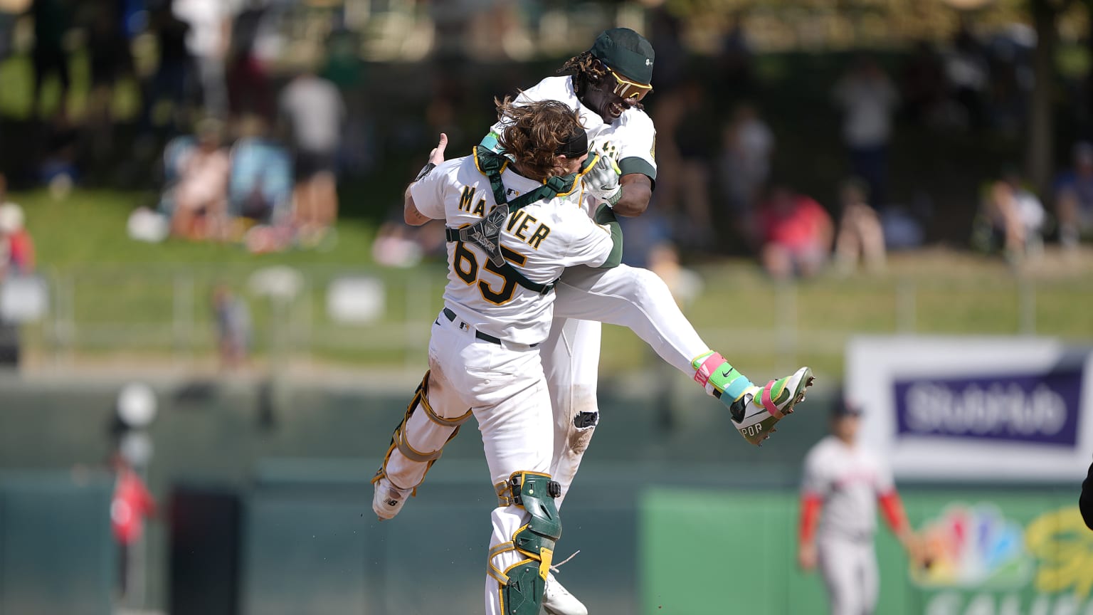 Lawrence Butler's walk-off single | 09/10/2025 | Athletics