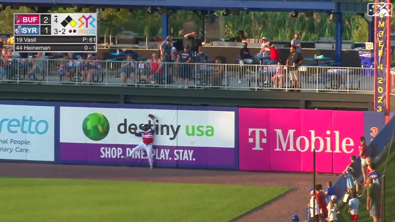 Abraham Almonte brings back a home run in right field | 07/23/2023 ...
