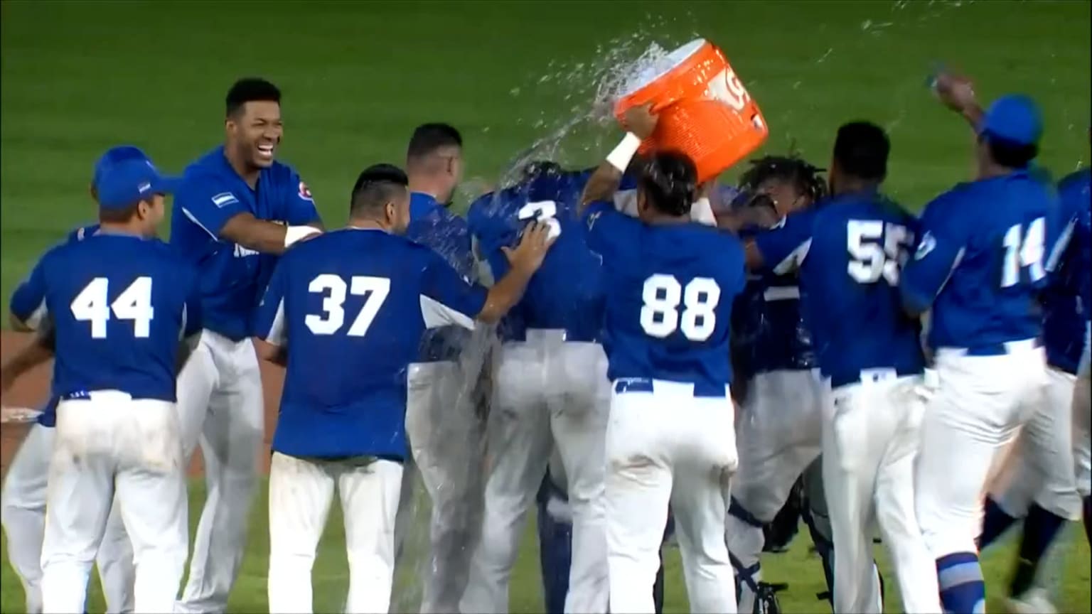 Dwight Britton doubles in 3-1 win over Brazil | 10/05/2022 | MLB.com