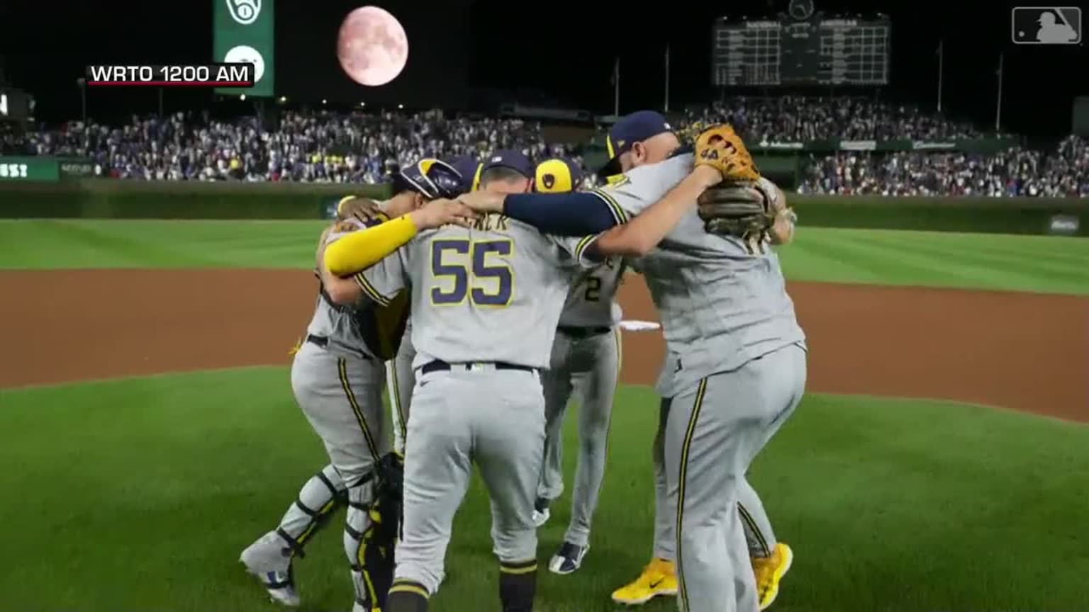 Hoby Milner sella la victoria de los Cerveceros | 28/08/2023 | Los ...