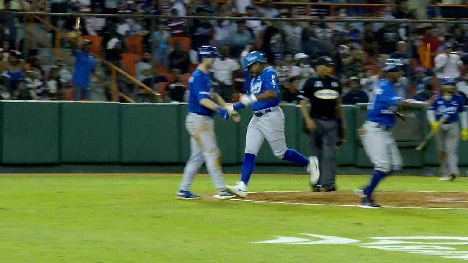 Tigres concretan otro rally de cuatro, en el 5to | 01/12/2024 | Los ...