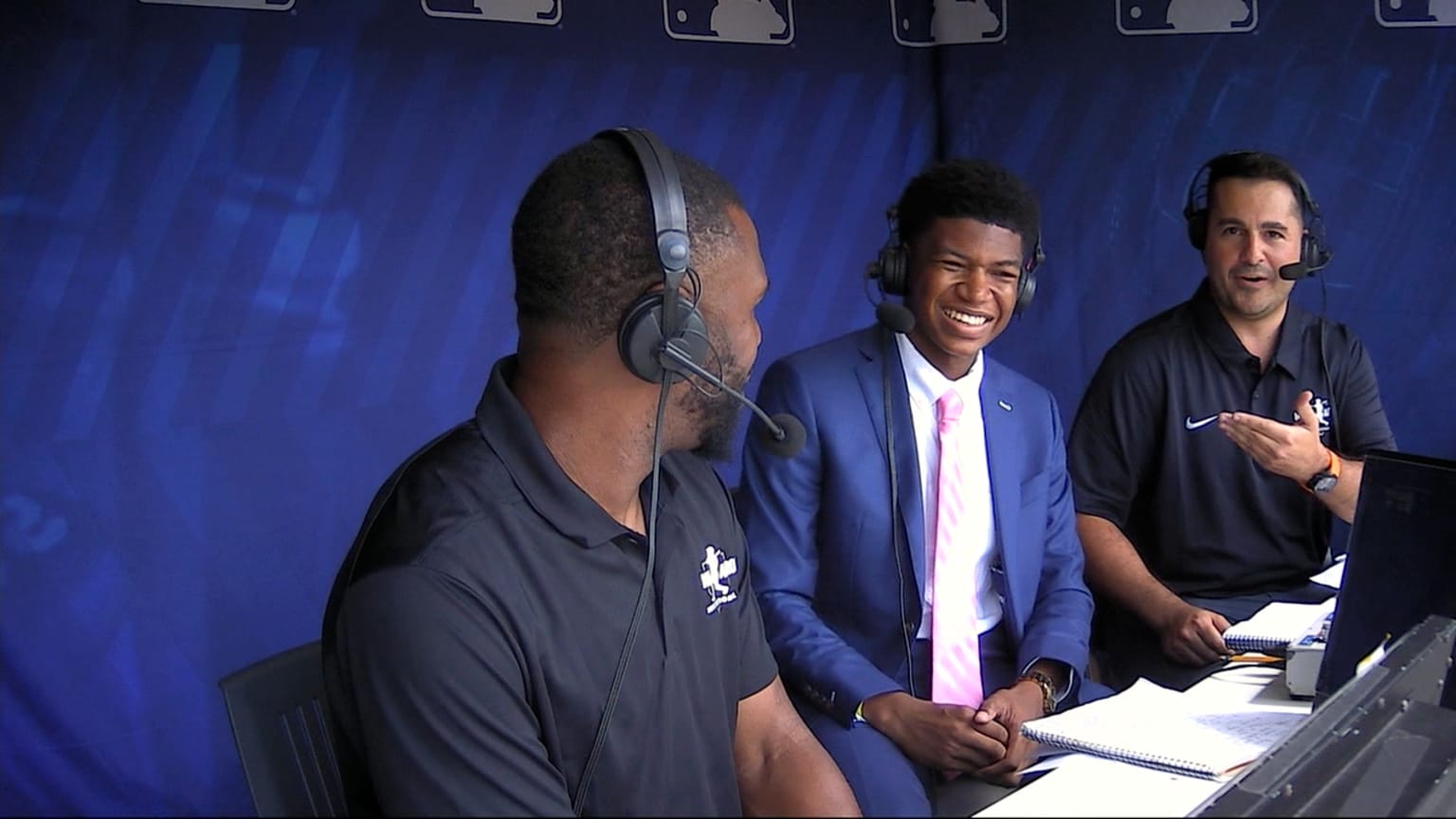 MLB Voices aims to develop aspiring broadcasters | 12/13/2024 | MLB.com
