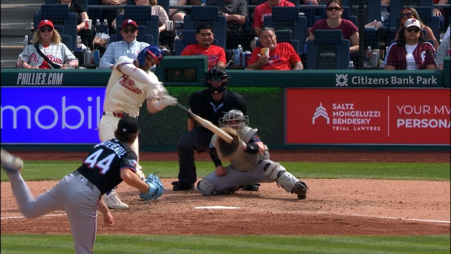 Bryce Harper's RBI double | 04/19/2025 | Philadelphia Phillies