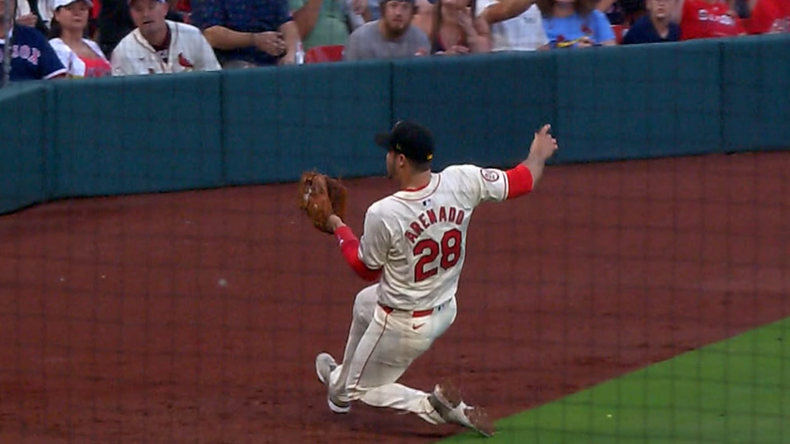 Nolan Arenado's sliding grab | 05/18/2024 | MLB.com