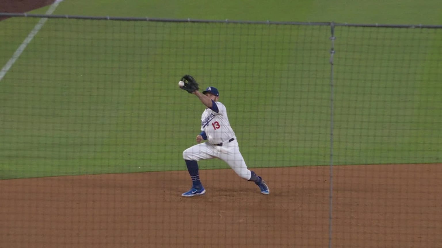 Max Muncy se queda con un potente lineazo | 07/05/2024 | Los Dodgers de ...