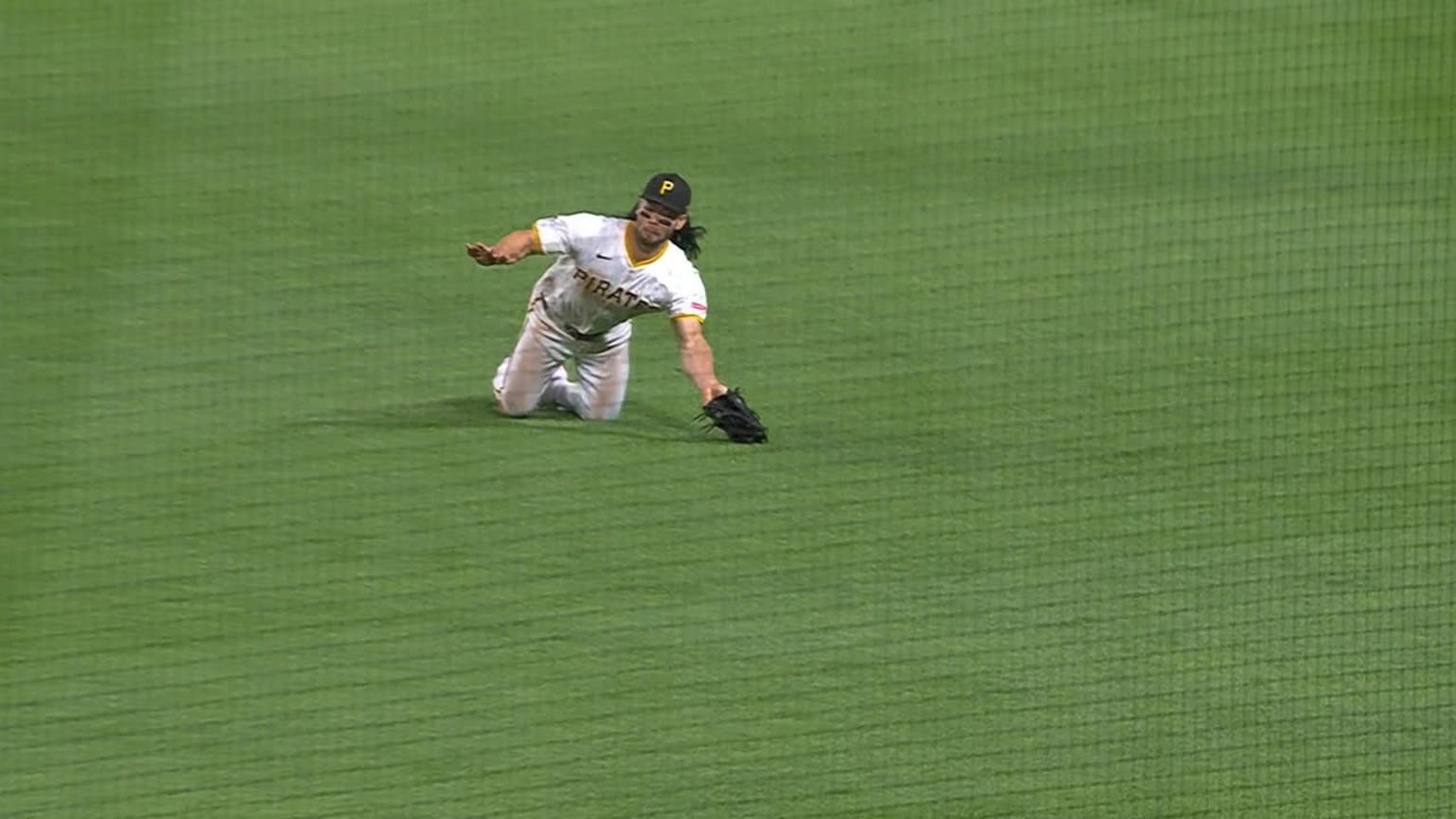 Connor Joe's diving catch | 09/05/2024 | Pittsburgh Pirates