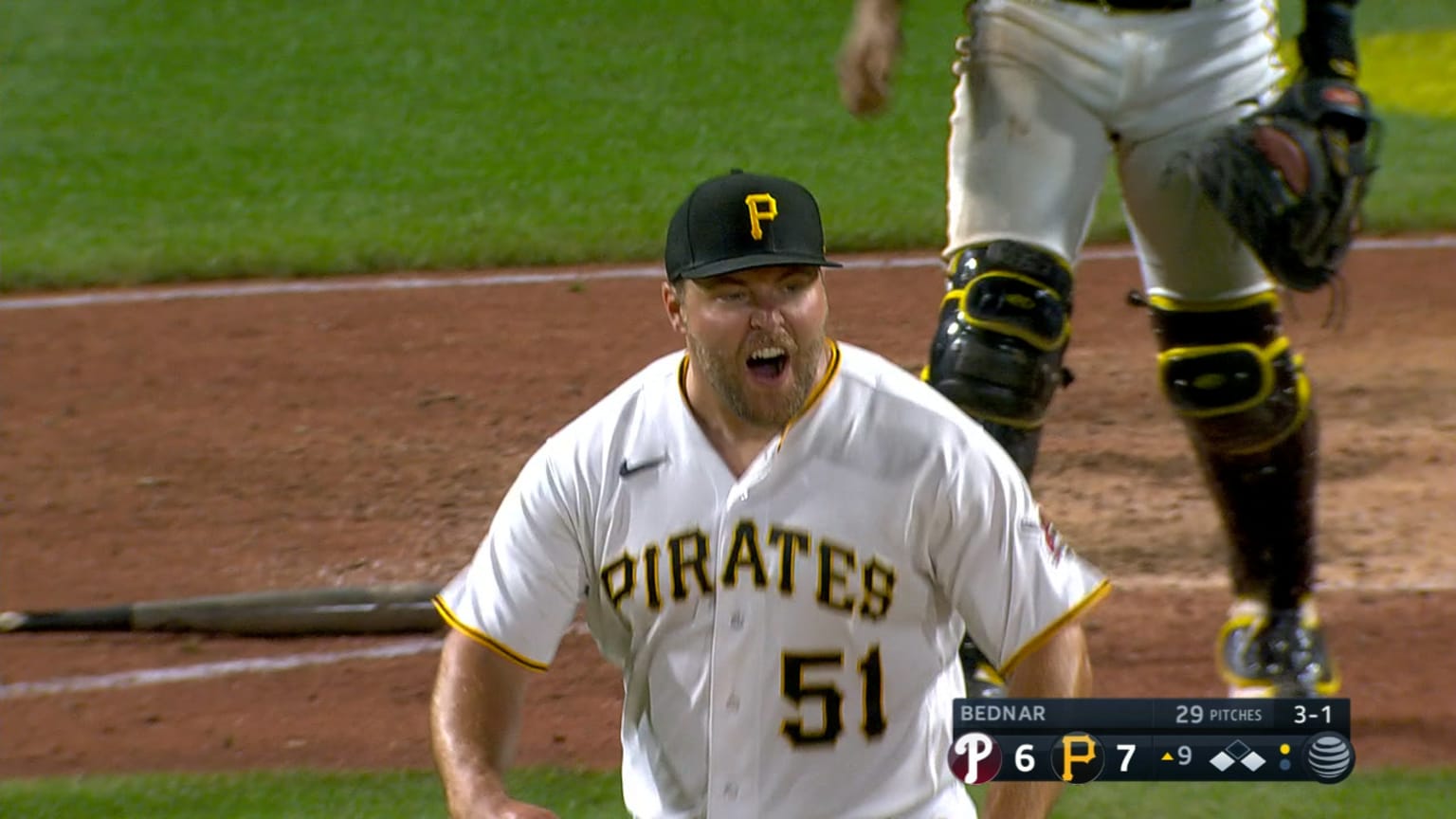 David Bednar escapes the jam and seals the 7-6 win | 07/29/2023 ...