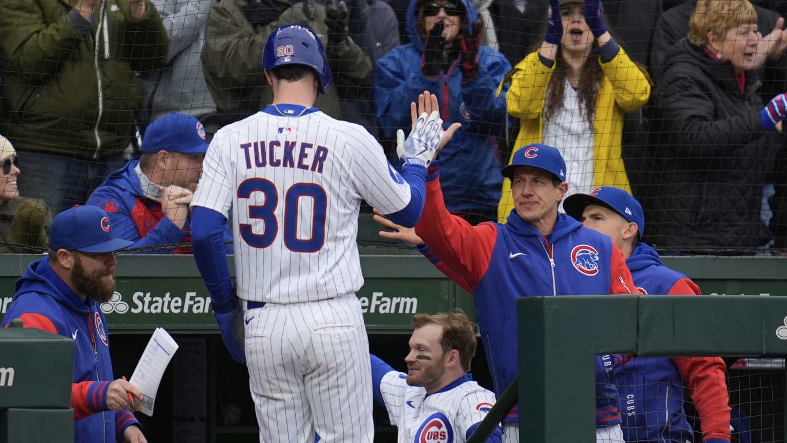 Kyle Tucker scores on an error | 04/04/2025 | Chicago Cubs