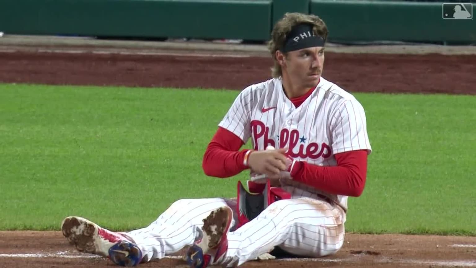 Bryson Stott hits a two-run single to left-center | 04/11/2023 ...
