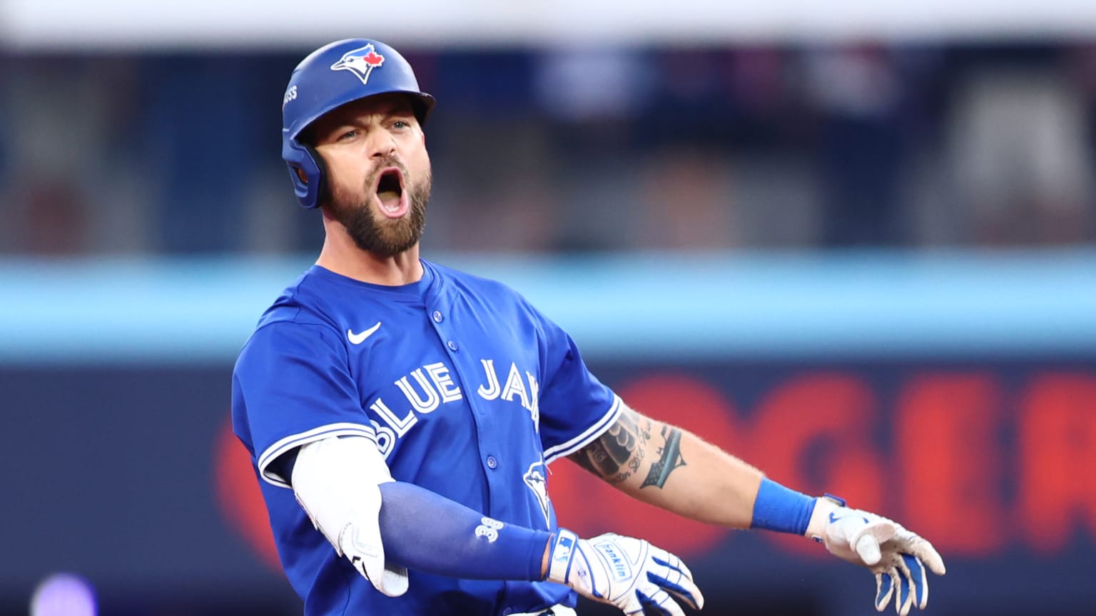 Nathan Lukes' two-run double | 10/04/2025 | MLB.com