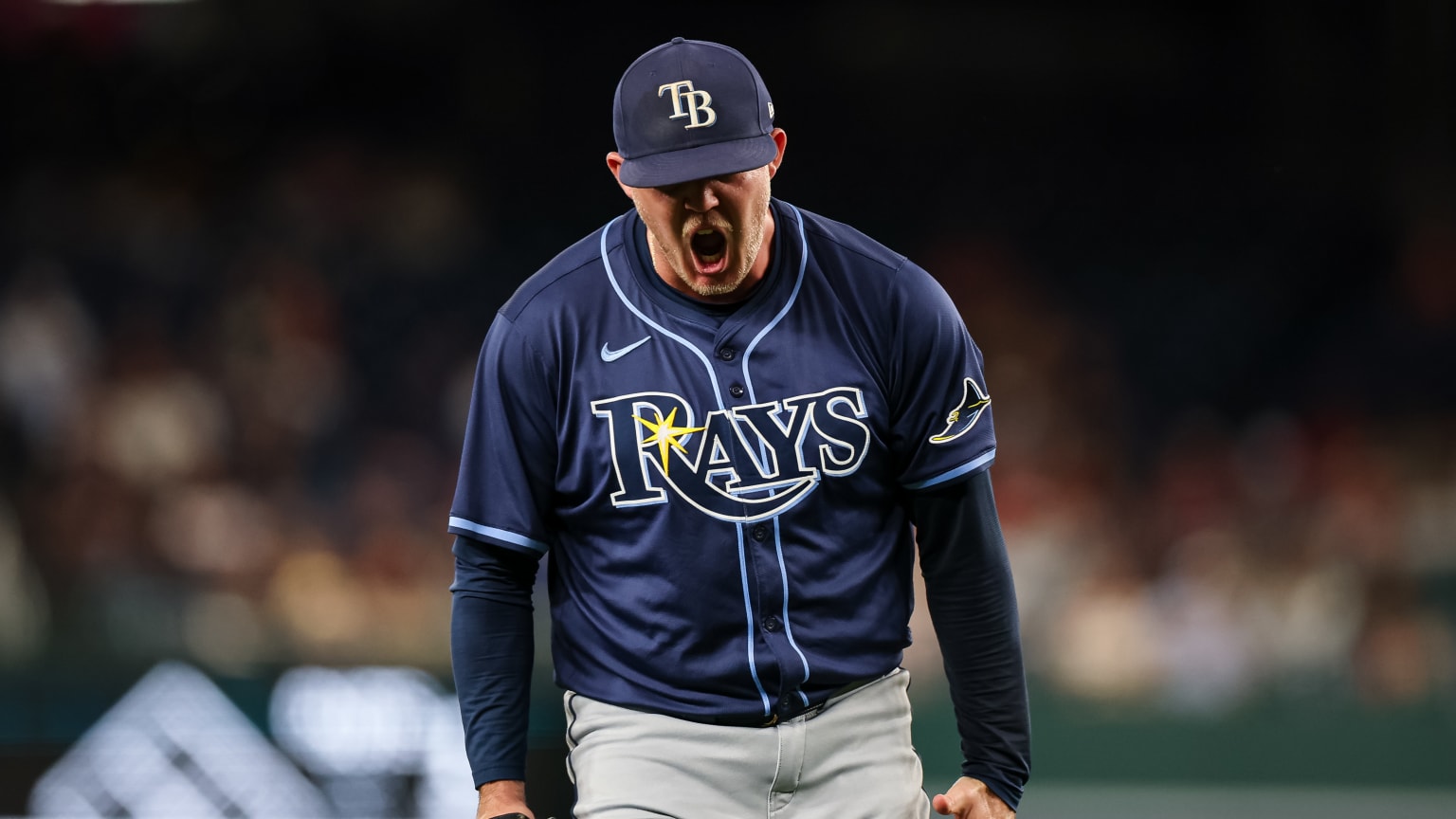 Cleavinger deja corredores en las esquinas en el 7mo | 29/08/2025 | Los Rays de Tampa Bay