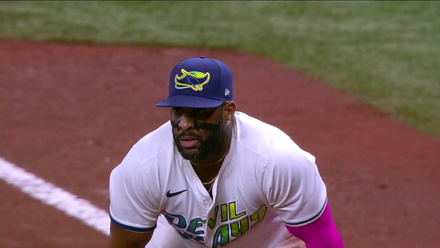 Yandy Díaz's sensational play | 07/26/2024 | Tampa Bay Rays