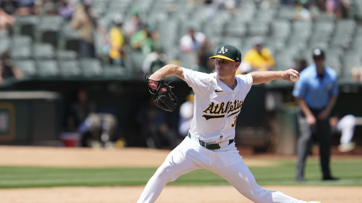 JP Sears fans Jon Singleton for his third K | 07/24/2024 | Athletics