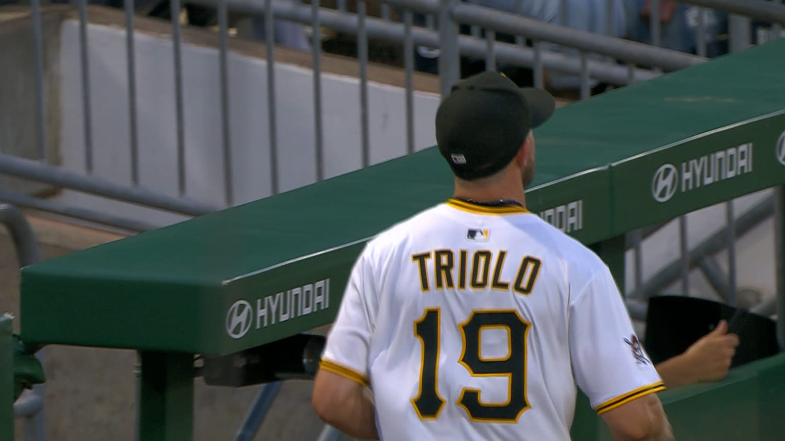 Jared Triolo's smooth running toss for the out | 08/09/2025 ...