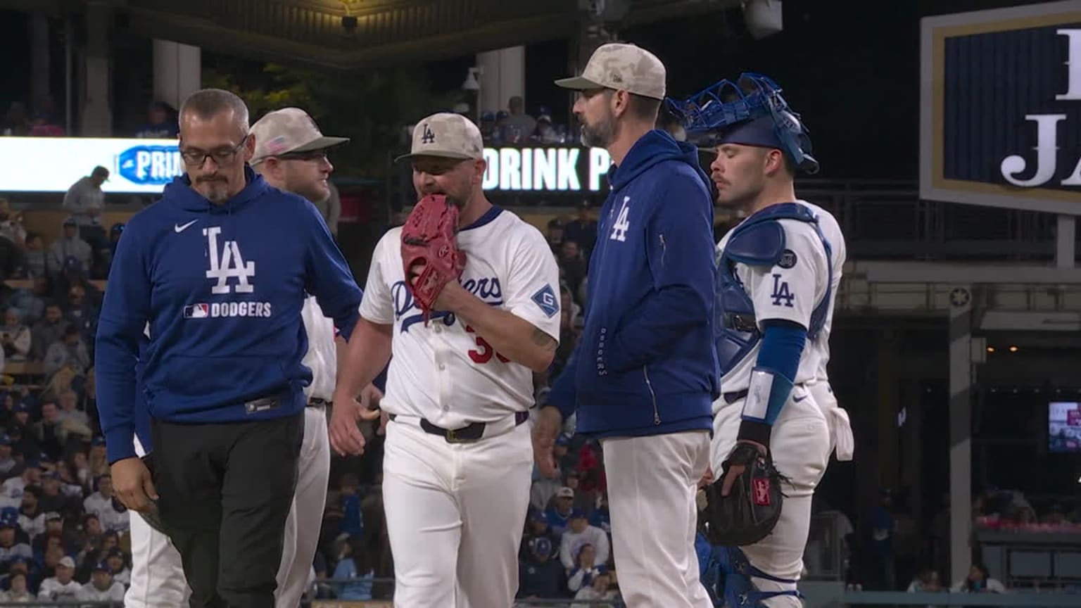 Kirby Yates leaves game with apparent injury | 05/17/2025 | Los Angeles ...