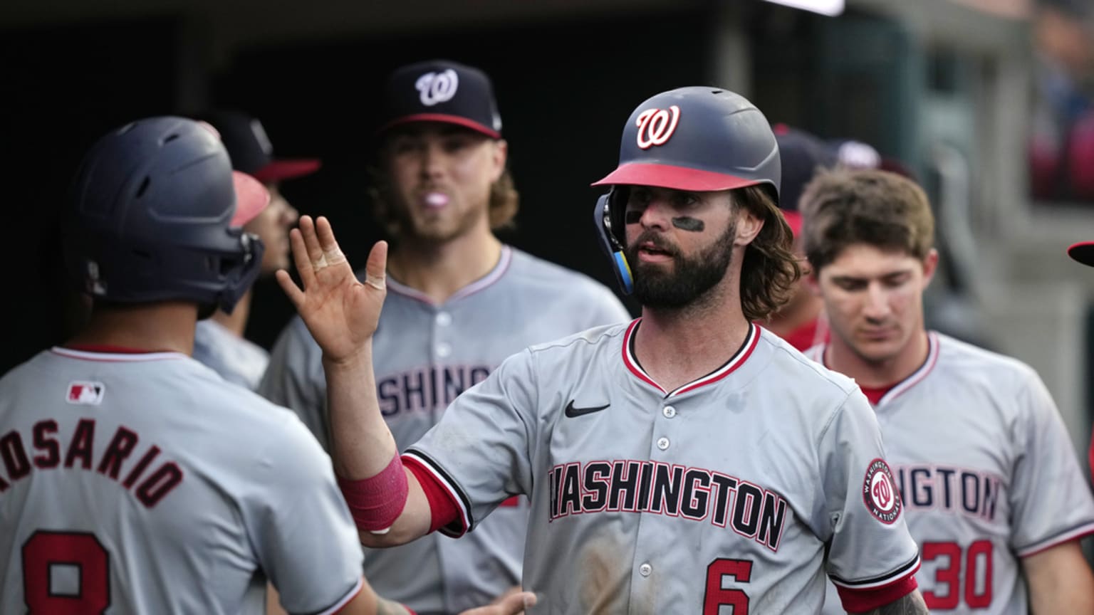 Jesse Winker scores on a throwing error | 06/12/2024 | Washington Nationals