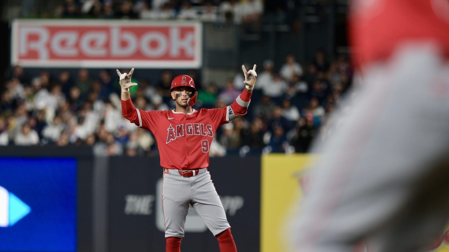 Zach Neto's two-run double | 08/07/2024 | Los Angeles Angels